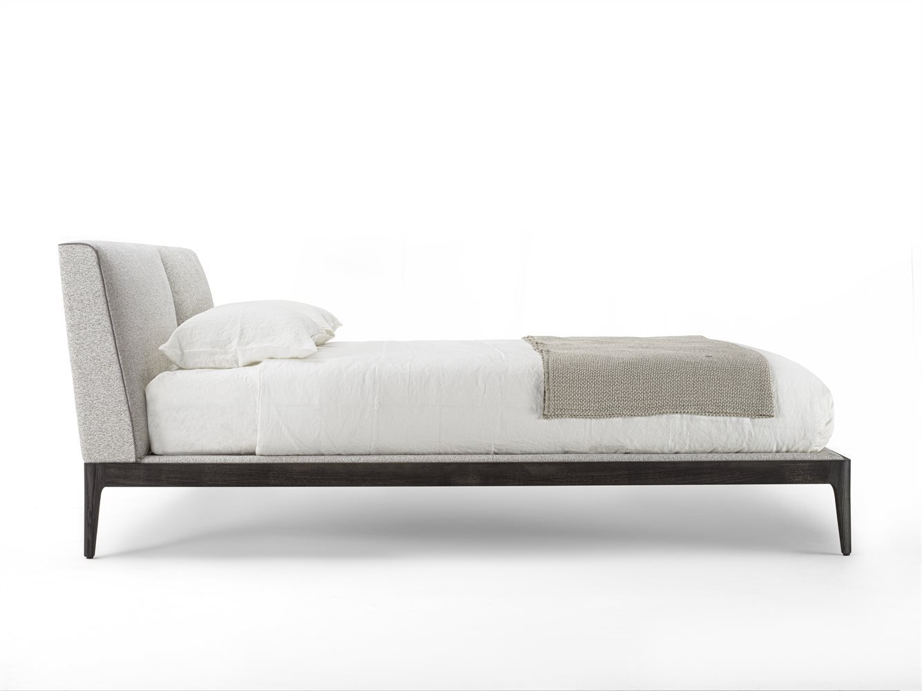 Yoko Night Bed by Gamma | High-end leather upholstered bed | Italian ...