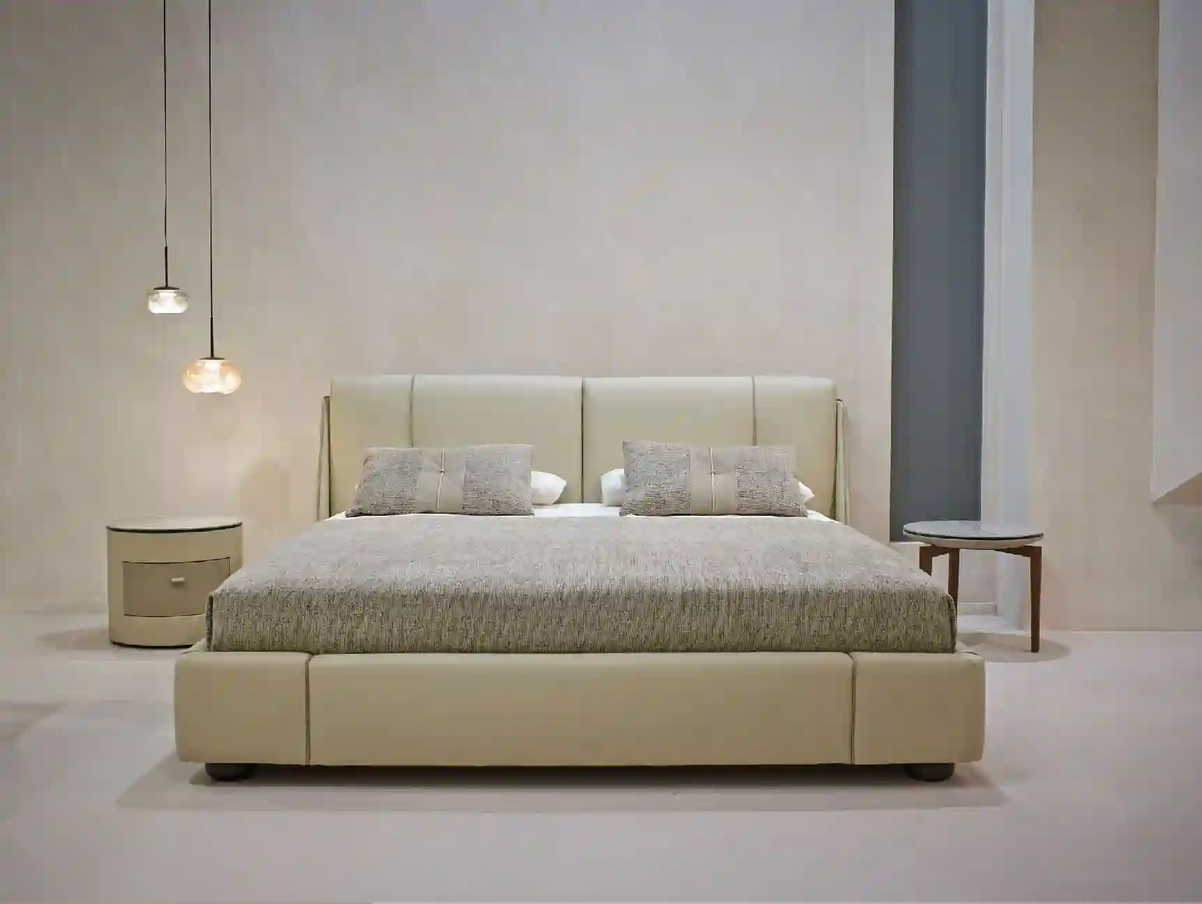 Yoko Night Bed by Gamma - High-end leather upholstered...