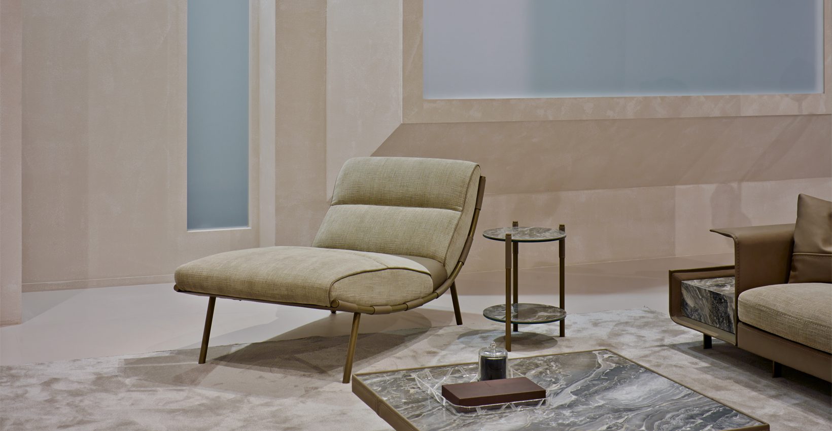 Cruise Chaise by Gamma - Modern Chaise Lounge - Luxury...