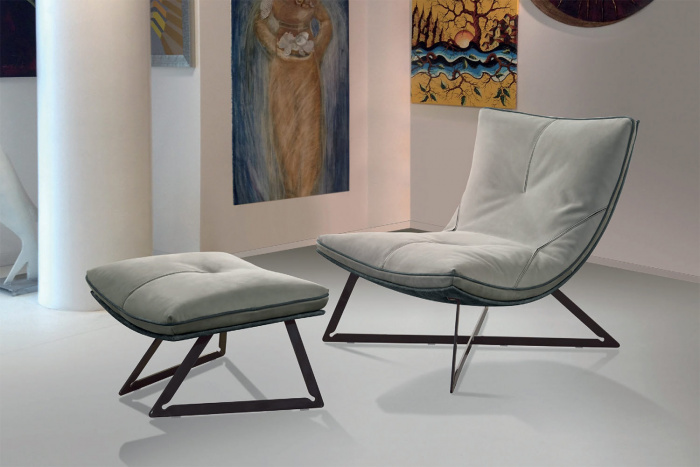Scarlett Chaise by Giuseppe Vigano for Gamma Arredament...